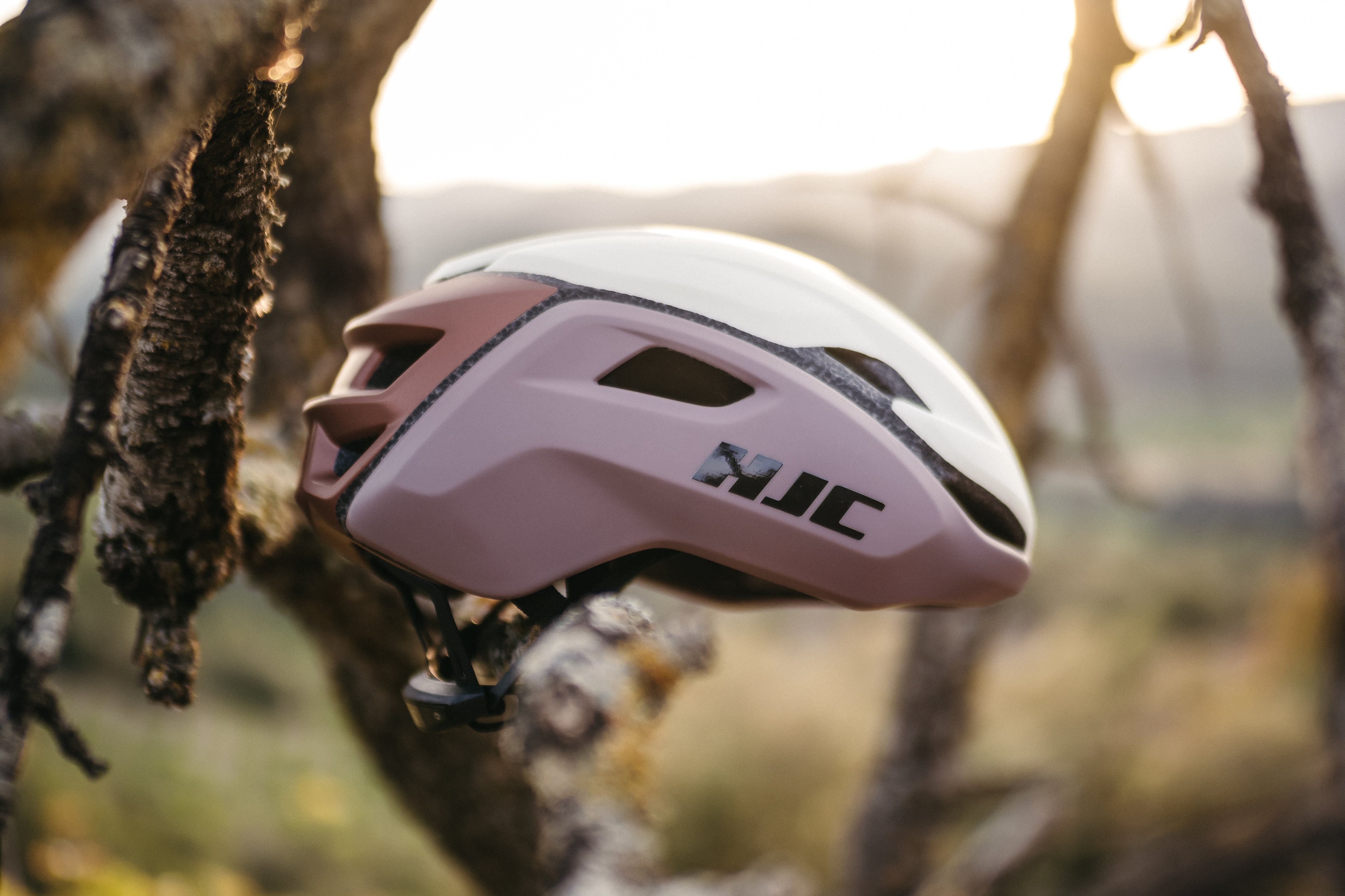 VALECO 2 – HJC SPORTS EUROPE